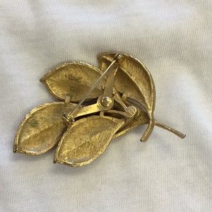 Coro | Jewelry | Vintage Coro Brushed Gold Brooch Pin | Poshmark